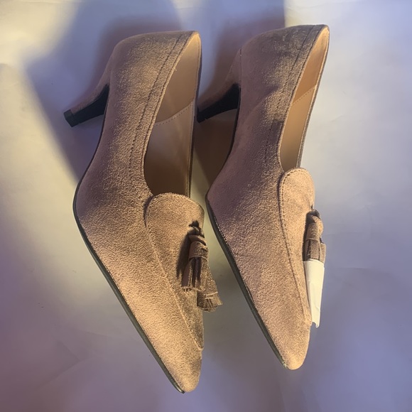 H by Halston | Shoes | New H Halston Womens Dubai Tassel Kitten Heel ...